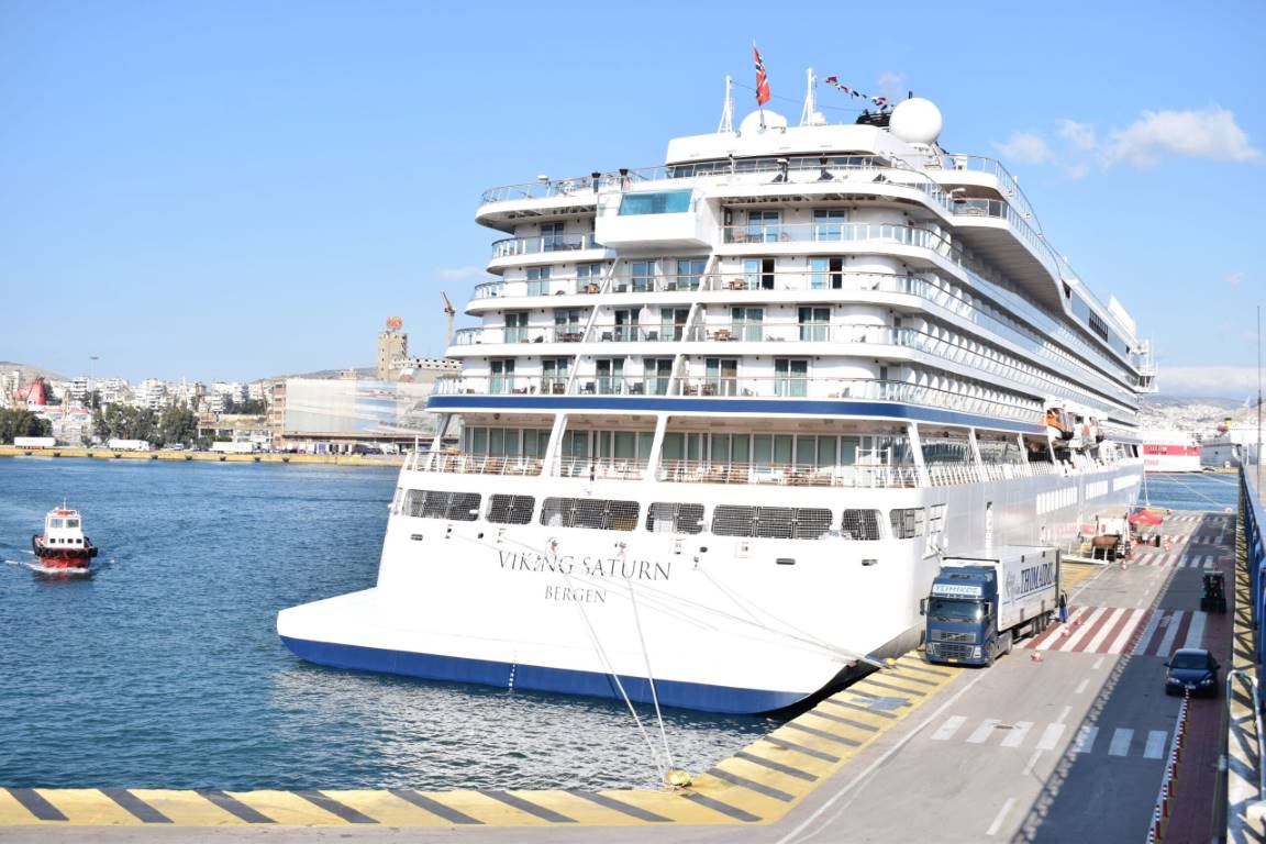 PPA S.A.: First cruise ship departure of the year at the Port of ...